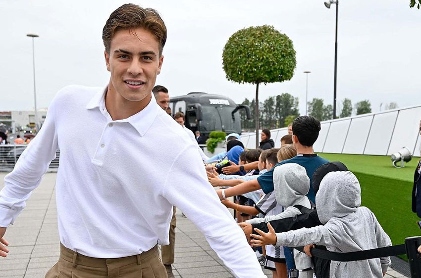 Kenan Yıldız imzayı attı