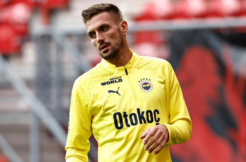 Dusan Tadic'e 6 maç lazım